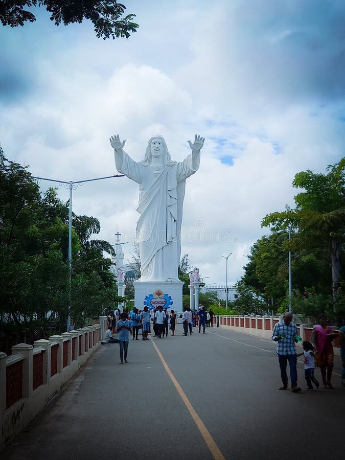 Sacred Heart of Jesus Statue, Velankanni Editorial Photography - Image ...