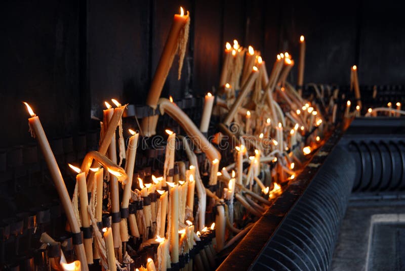 Velas No Santuário De Fatima Foto de Stock - Imagem de europa ...