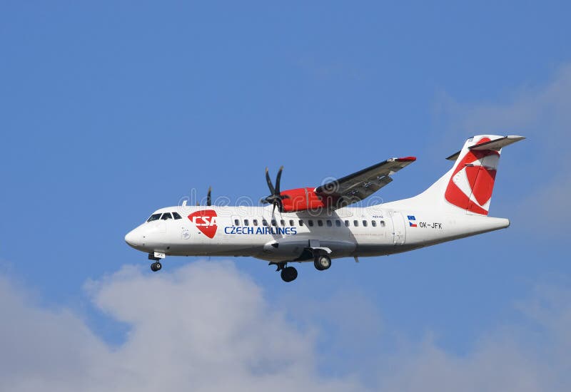 Velivoli Cechi Di Linee Aeree Fotografia Editoriale - Immagine di corsa ...