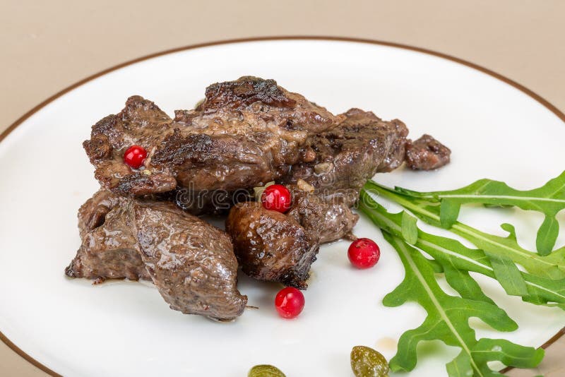 Venaison rôtie photo stock. Image of plaque, cuisine - 50101974