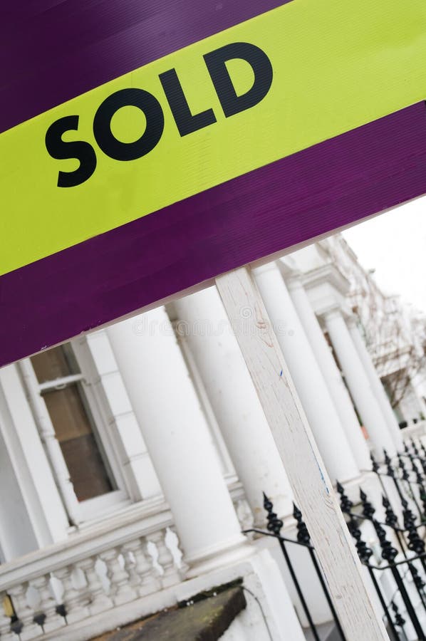 Vendido foto de stock. Imagem de cidade, estrutura, propriedade - 8383698