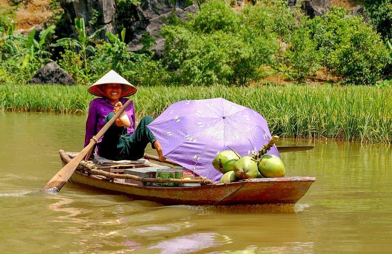Vendor on the Hoang Long River - Hoa Lu Editorial Image - Image of ...