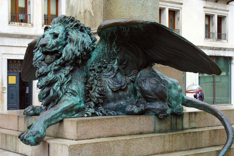 Venecia, el león veneciano foto de archivo. Imagen de verde - 35885676