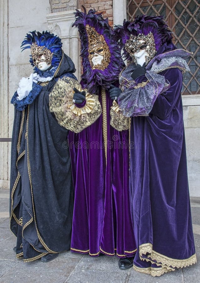 Venetian Costumes Editorial Image - Image: 29593390