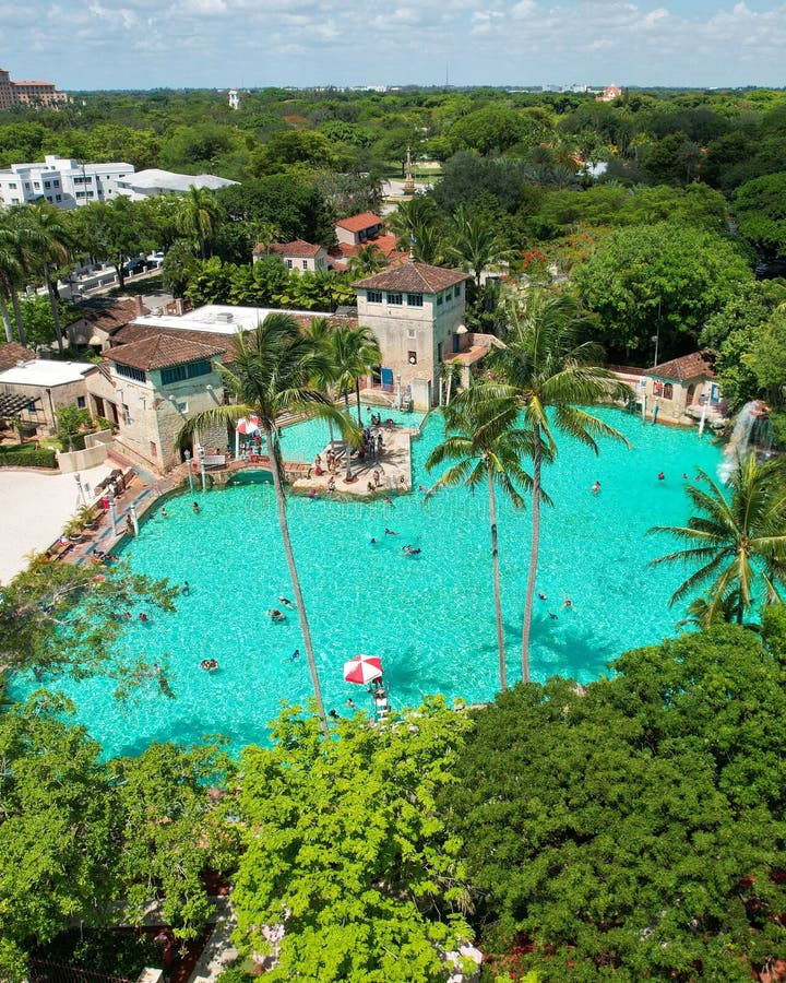 Venetian Pool Coral Gables on a Sunny Day Editorial Stock Photo - Image ...