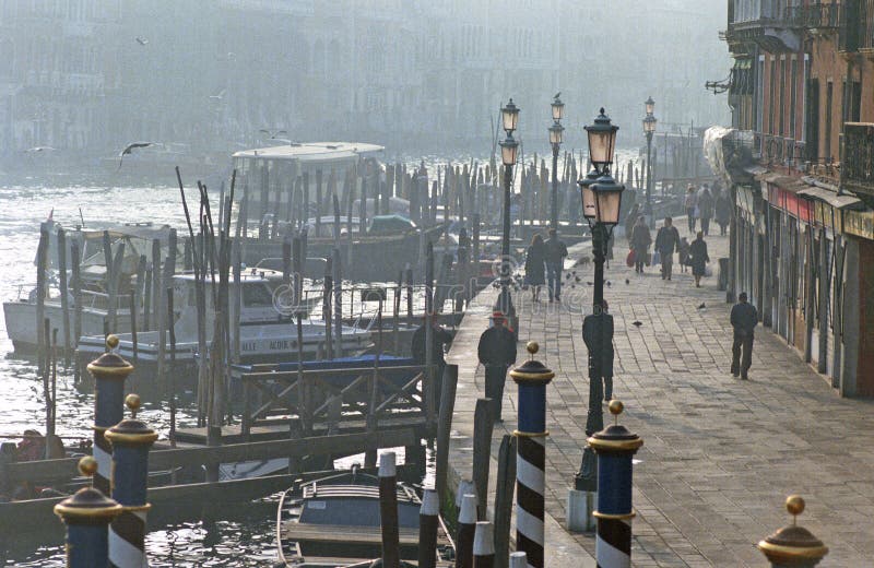 Venezia in inverno immagine stock. Immagine di sightseeing - 18334233