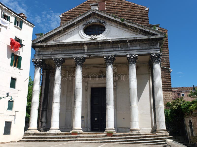 Venezia - San Nicola Da Tolentino Immagine Stock - Immagine di timpano ...
