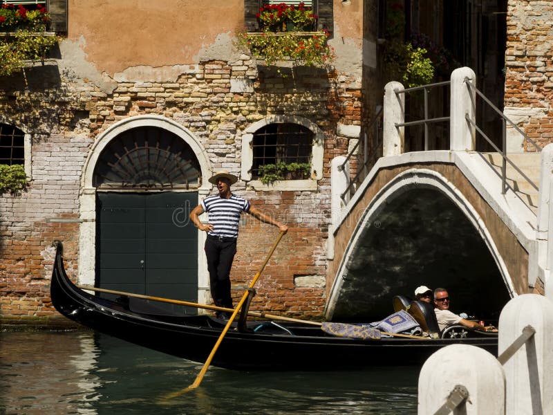 Venice, Italy. Gondolier. editorial stock photo. Image of italy - 32314398