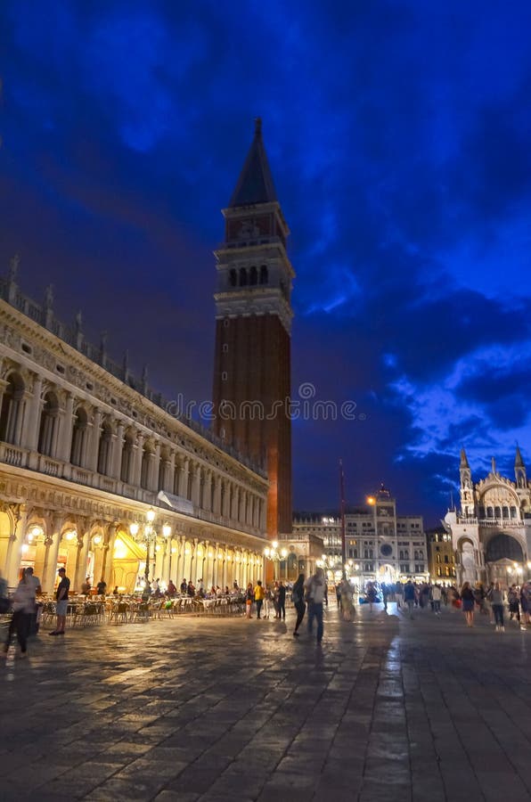 Venice at night editorial image. Image of summer, cloudy - 158338945
