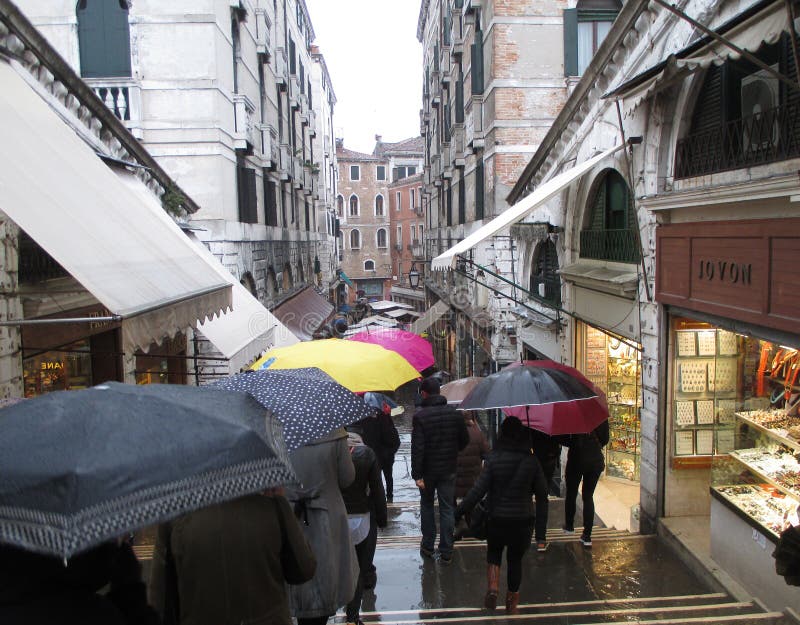 Venice on a Romantic Raining Day Editorial Photo - Image of building ...