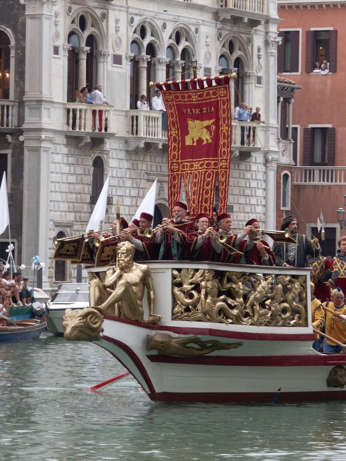 VENICE - SEPTEMBER 4: Parade of Historic Boats Held September Editorial ...