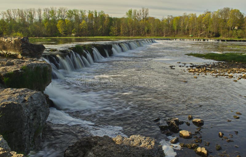 Venta Waterfall Stock Photos - Download 275 Royalty Free Photos