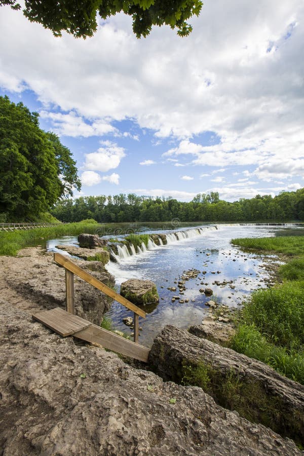 Wasserfall Ventas-Rumba Auf Fluss Venta Bei Kuldiga, Lettland ...