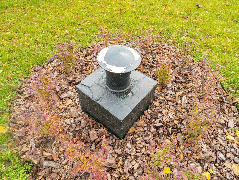 Earth Berm House Roof Ventilation