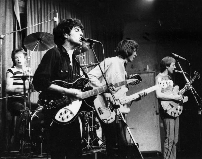 Verboten redaktionelles foto. Bild von band, knall, felsen - 11010386