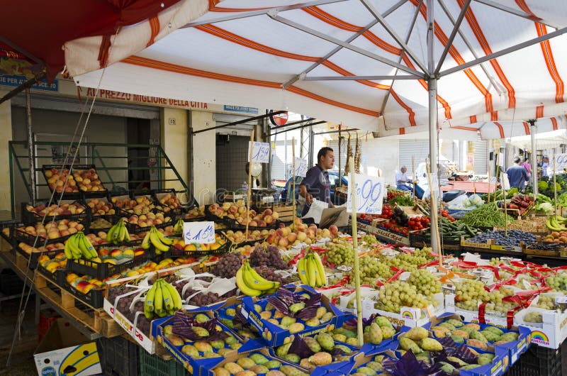 Verduleros foto de archivo editorial. Imagen de felicidad - 27555603