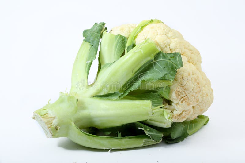 Verduras : Coliflor Aislado En Fondo Blanco Imagen de archivo - Imagen ...