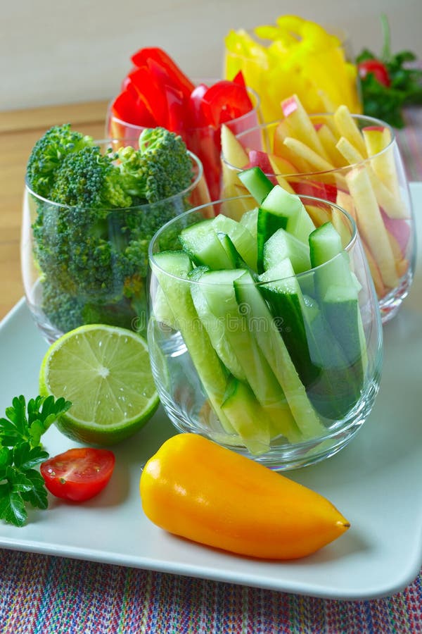 Verduras cortadas foto de archivo. Imagen de sano, bocado - 39875924