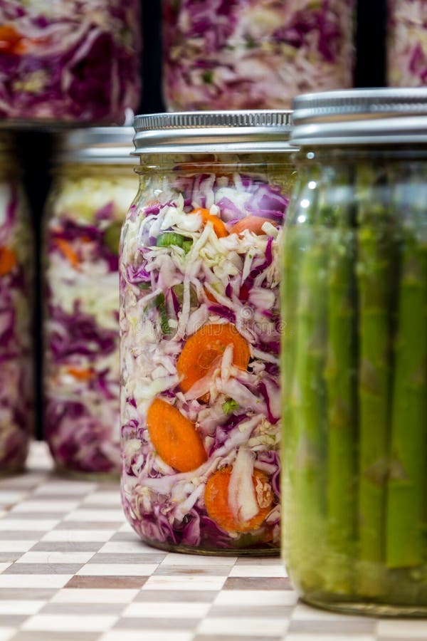 Verduras Fermentadas O Cultivadas Foto de archivo - Imagen de ...