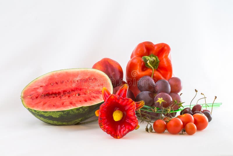 Verduras Rojas Y Fruta, Aisladas Foto de archivo - Imagen de tomates ...
