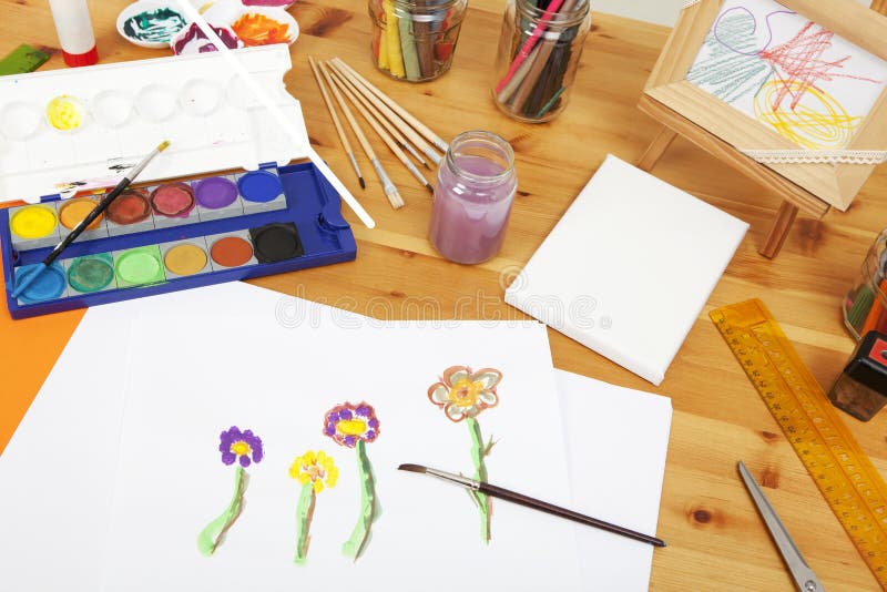 Verf in de school stock afbeelding. Image of zelf, schaar - 39403291