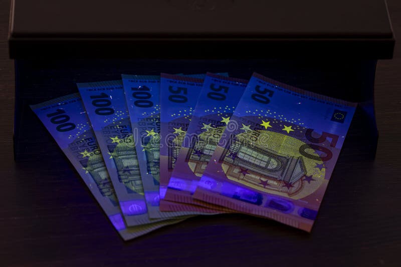 Verifying the Authenticity of Euro Banknotes Under Ultraviolet Light ...