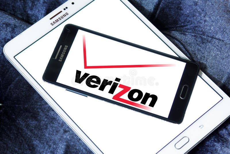 Verizon Mobile Operator Logo Editorial Stock Photo - Image of samsung ...