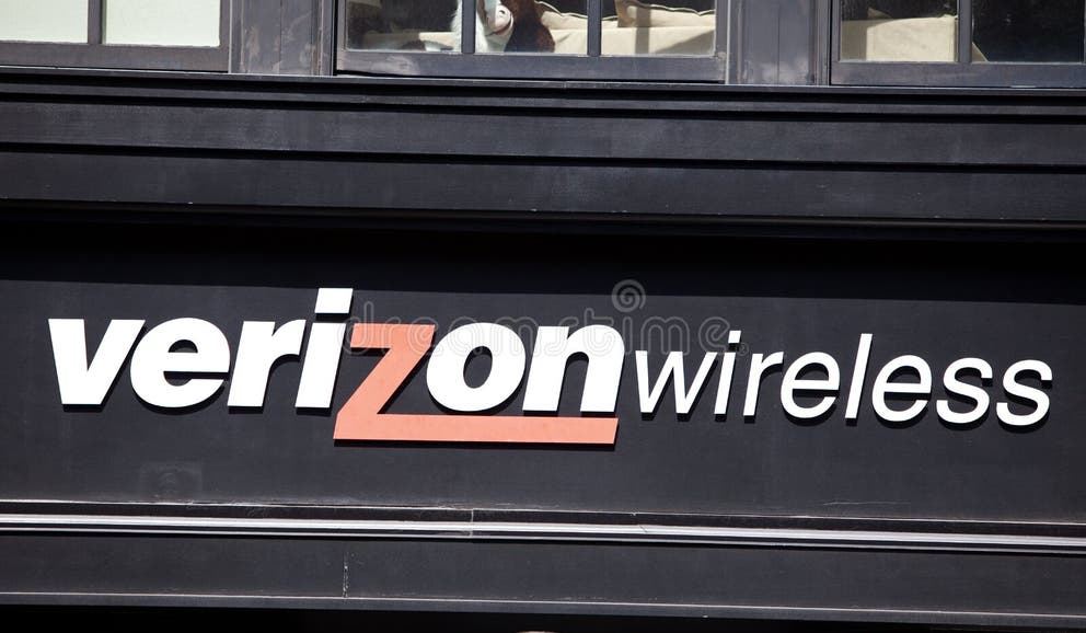 Verizon store sign editorial stock image. Image of connect - 19800104