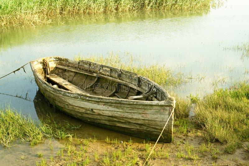 Altes Boot stockfoto. Bild von küste, boot, hölzern, hafen - 92130000