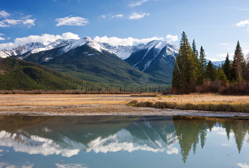 Vermilion Lakes Sunrise Near Banff Stock Photo - Image of park ...