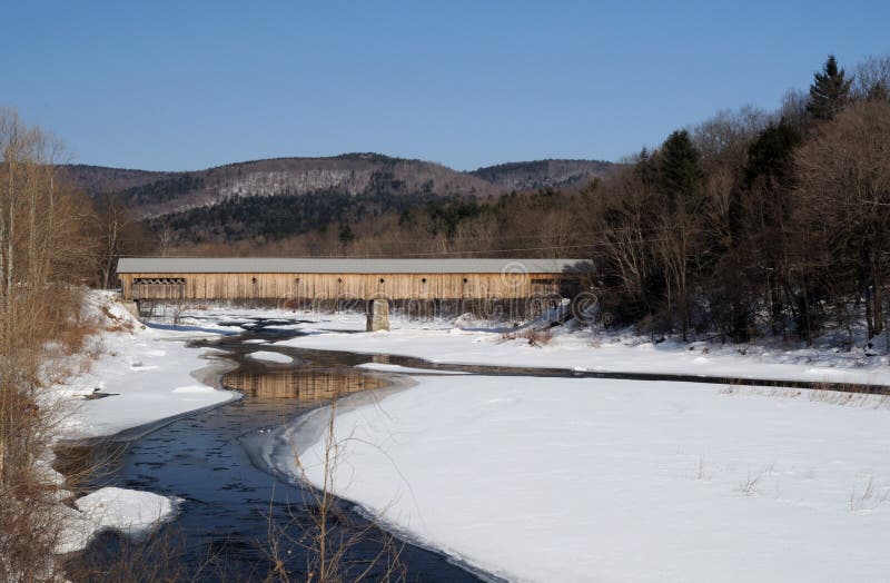 Vermont Covered Bridge Over Stream Stock Image - Image of roof, mount ...