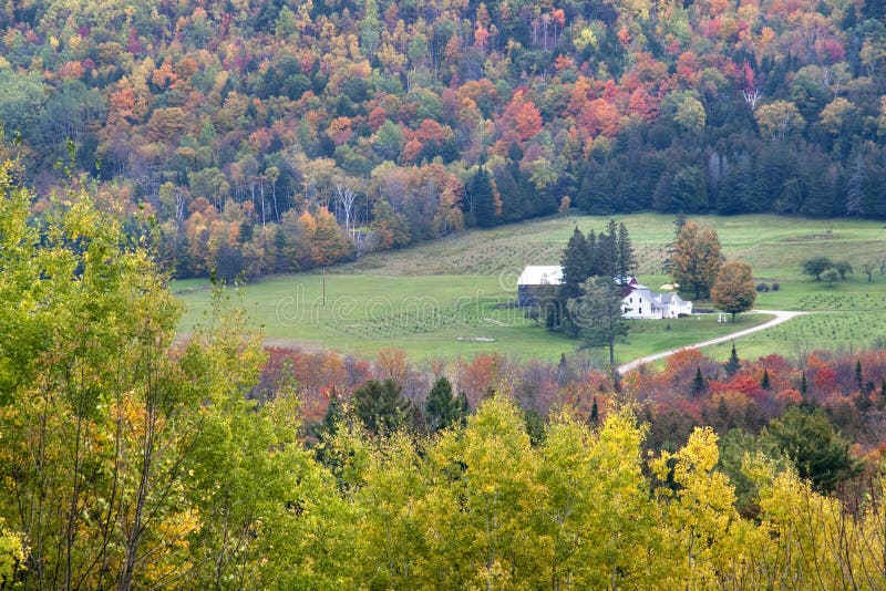 Vermont Farm and Foliage stock image. Image of valley - 8732187