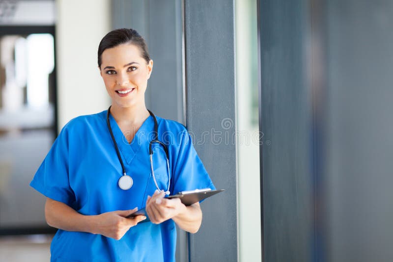 Verpleegster in Het Ziekenhuis Stock Foto - Image of blij, zorg: 27010858