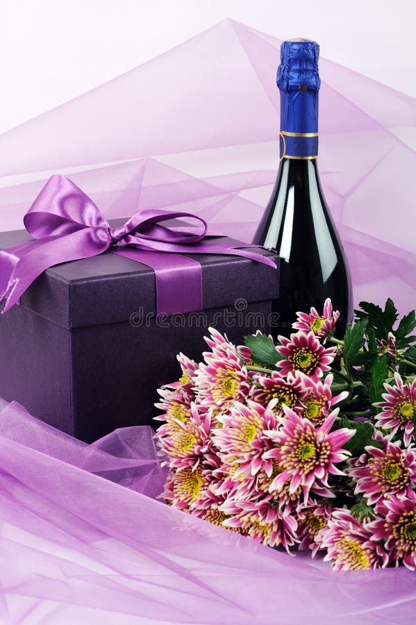 Verrassing stock foto. Image of champagne, verjaardag - 15057730