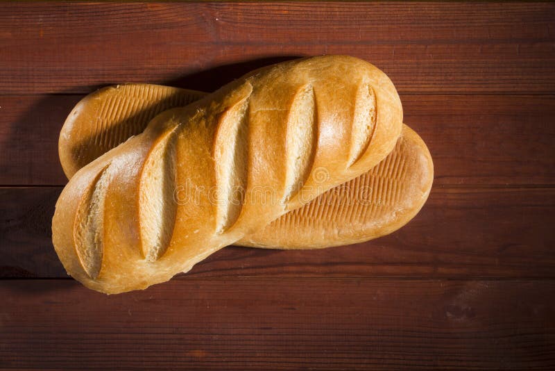 Vers broodbrood stock afbeelding. Image of bakker, groep - 103508005