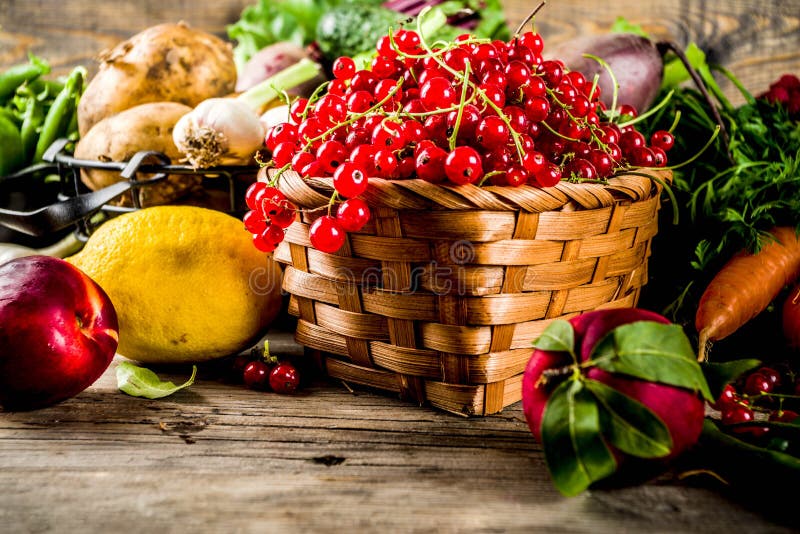 Vers Fruit, Bes En Groenten Stock Foto - Image of komkommer, vrucht ...