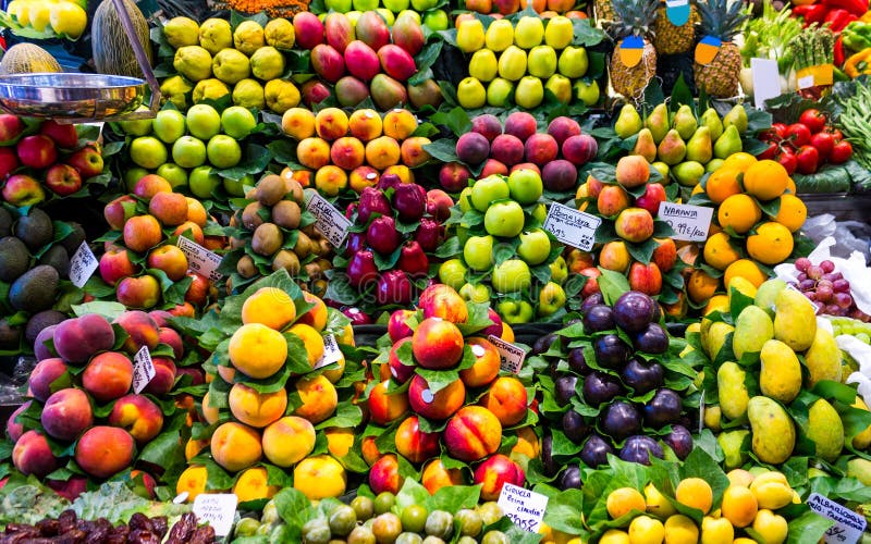 Vers Fruit bij een markt stock afbeelding. Image of peren - 35643639