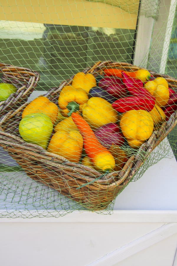 Vers Fruit En Groenten Bij Marktkraam Stock Foto - Image of keus, vers ...