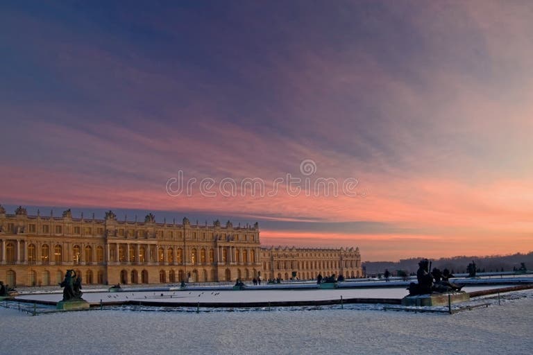 Versailles au crÃ©puscule stock image. Image of castle - 7718977