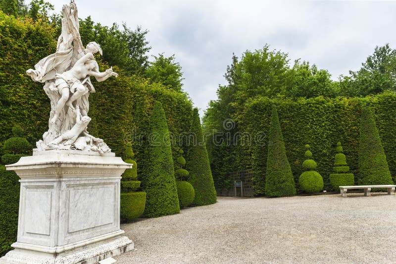 In Versailles park editorial photo. Image of palace, france - 83971641