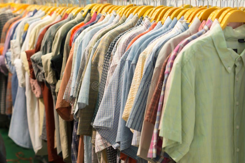 Verscheidene Soorten Kleren Stock Afbeelding - Afbeelding bestaande uit ...