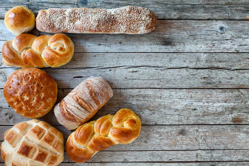 Verschiedene Brot-Arten stockbild. Bild von korn, getreide - 50578565