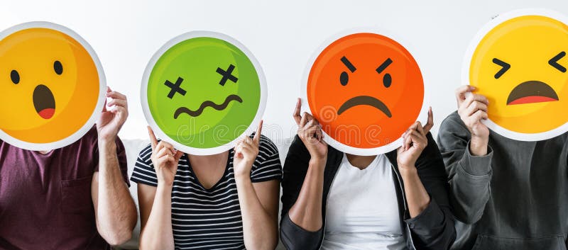 Verschiedene Leute, Die Verschiedene Emoticons Halten Stockbild - Bild ...