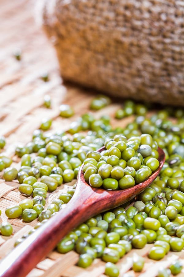 Verse bonen stock foto. Image of houten, groen, sluit - 62995146