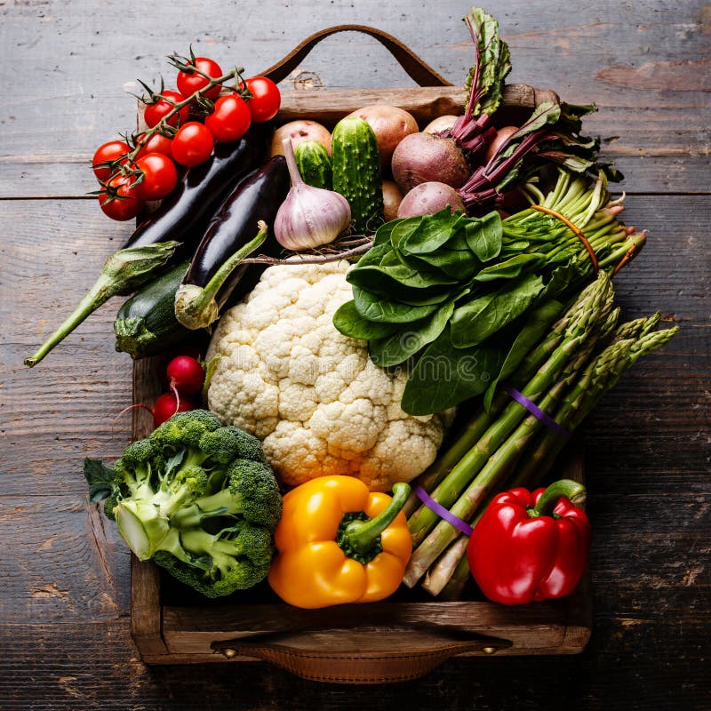 Verse Rauwe Groenten in Houten Doos Stock Foto - Image of asperge ...