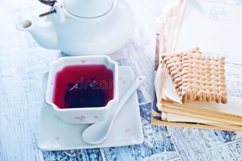 Verse Thee stock foto. Image of ochtend, blad, stok, bruin - 46313090