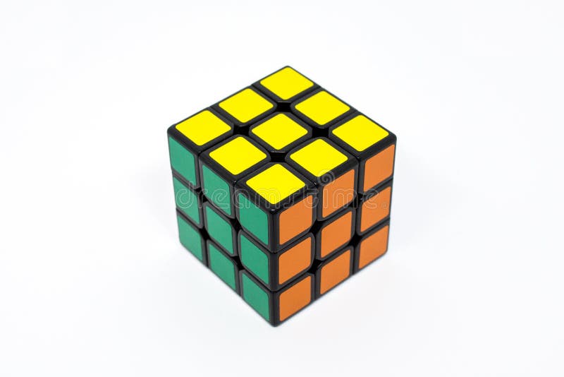 Cube jaune en Rubik image stock éditorial. Image of place - 91810229
