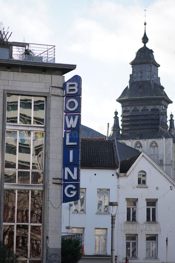 Vertical Bowling Alley Sign Stock Image - Image of outdoor, bowl: 105725493