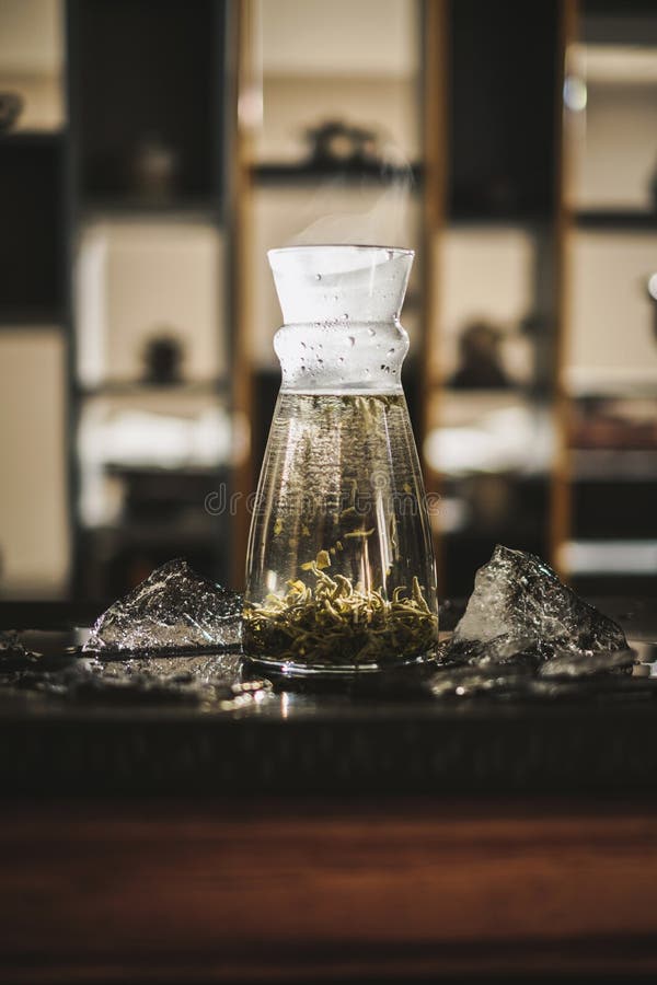 Vertical brewing of a tea stock image. Image of glass - 144673951
