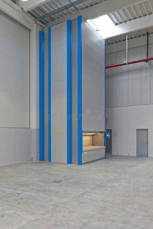 Vertical storage carousel stock image. Image of logistics - 39116639